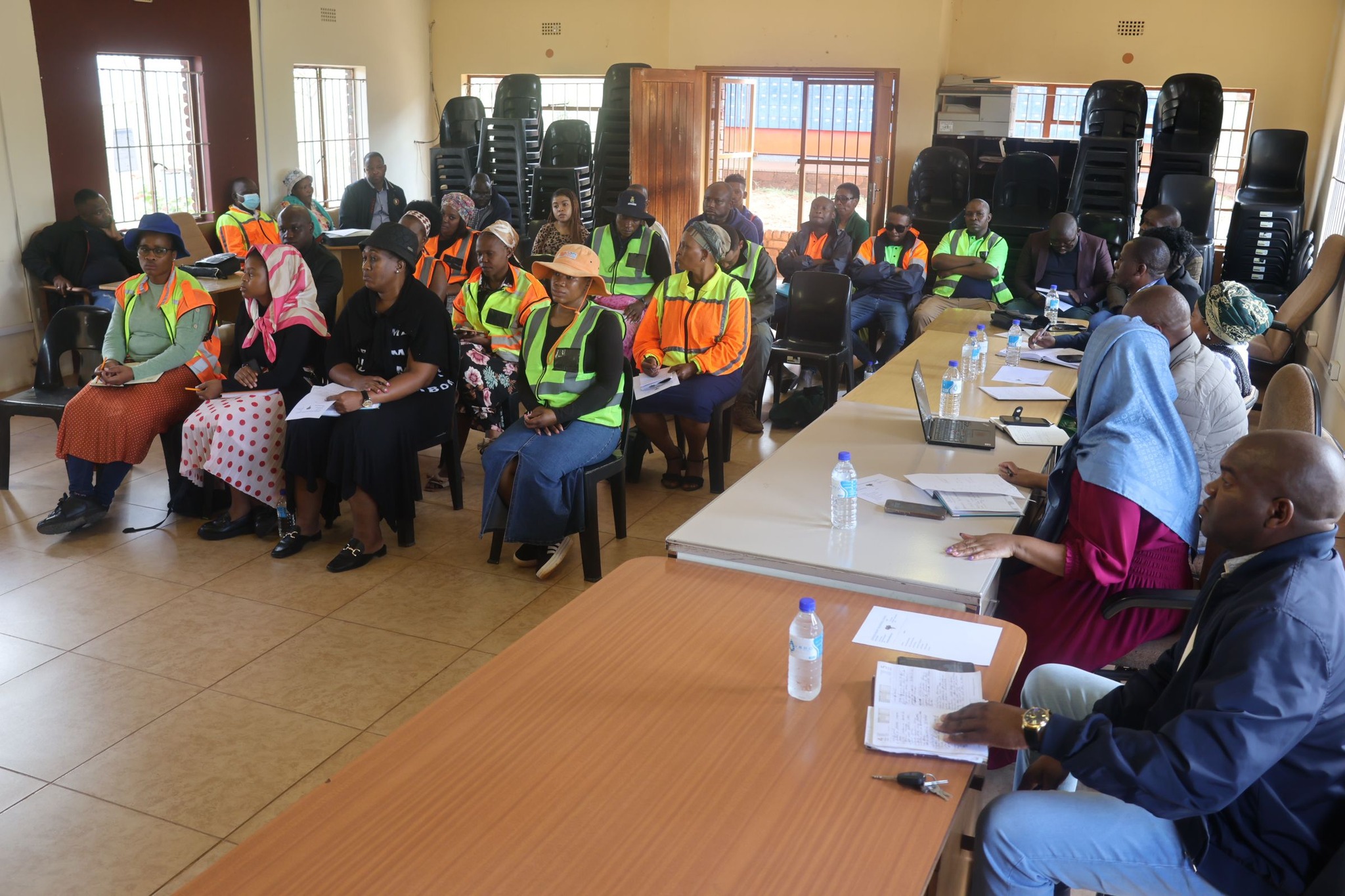 “Re šoma le setšhaba” – We Mean It. – CDM